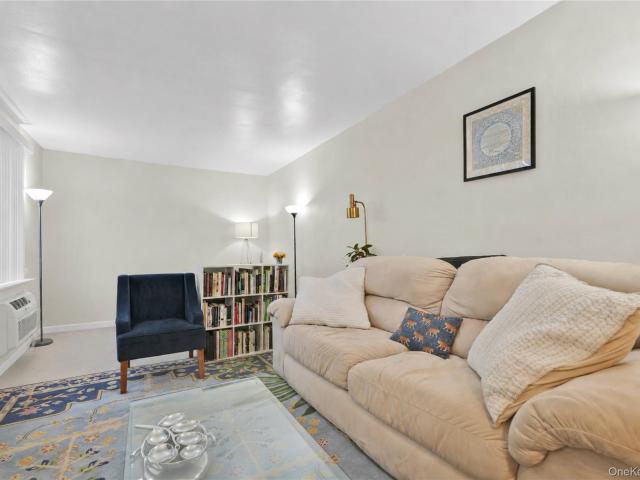 142 2 th Avenue 5F