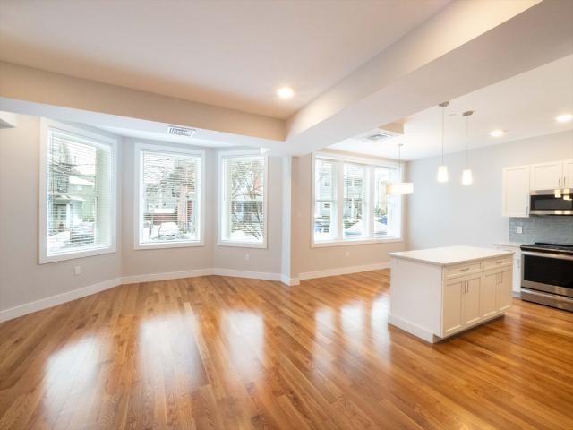 142 Coolidge St, Unit 2, Brookline, MA 02446 | MLS #73497 | Compass