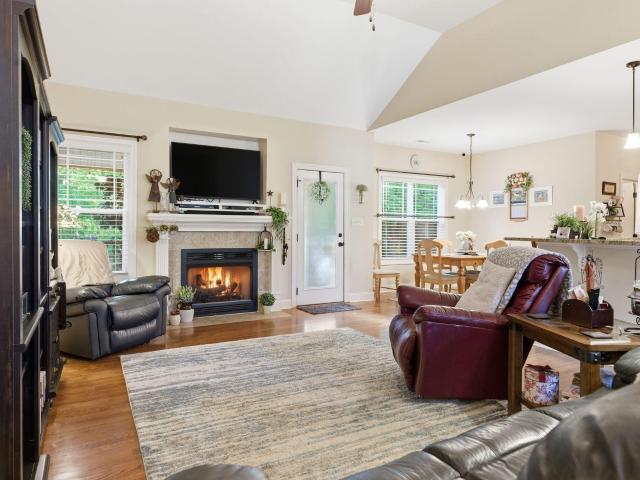 142 Candlenut Lane