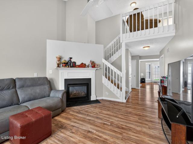 142 Charlton Wynde Dr