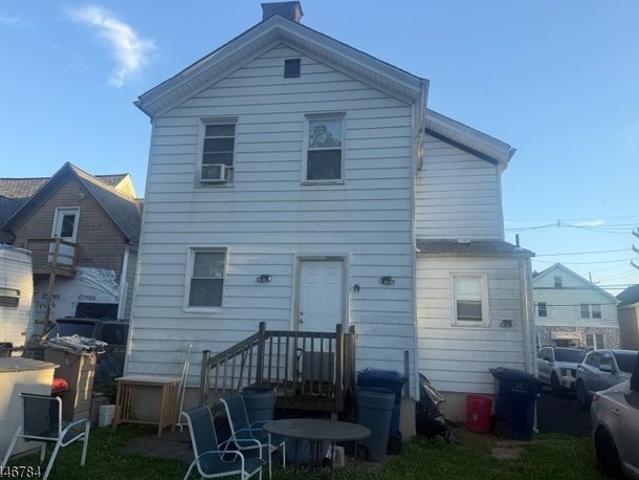 142 Clay St, Hackensack, NJ 07601