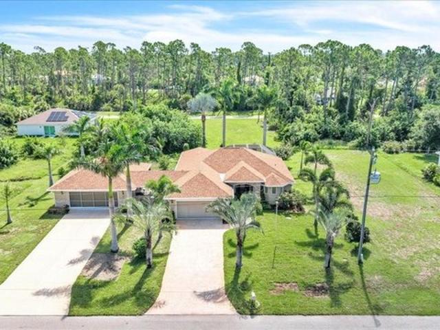 142 Australian Dr, Rotonda West, FL 33947