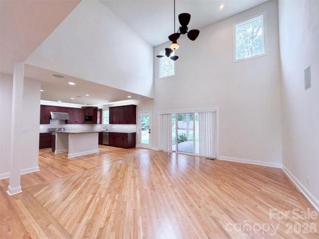 142 Bain Lane