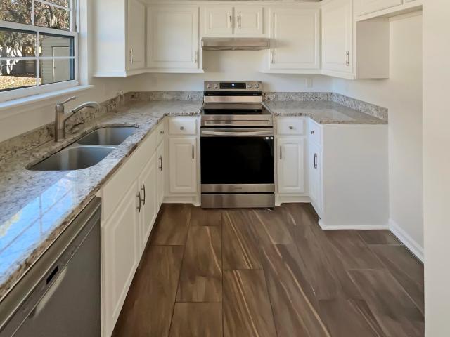 142 Blueridge Trail, North Charleston, SC 29418 | MLS #25032 | Compass