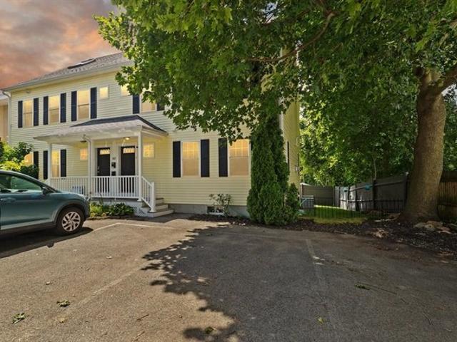 142 Bridge St Unit 1, Salem, MA 01970