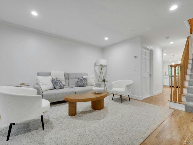 142 Brook Street B