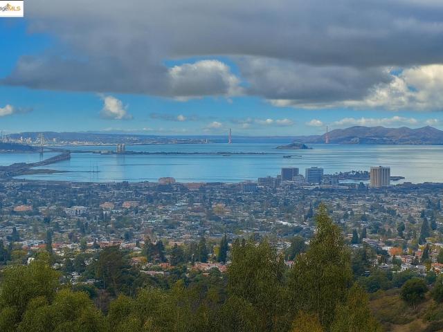 142 Gravatt Dr, Berkeley, CA 94705 | MLS #41107 | Compass