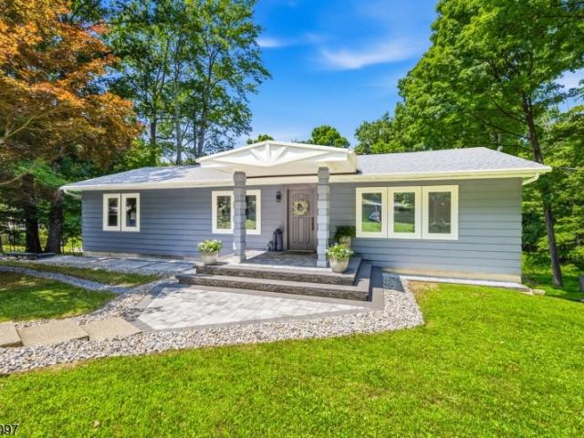 142 Gunn Rd