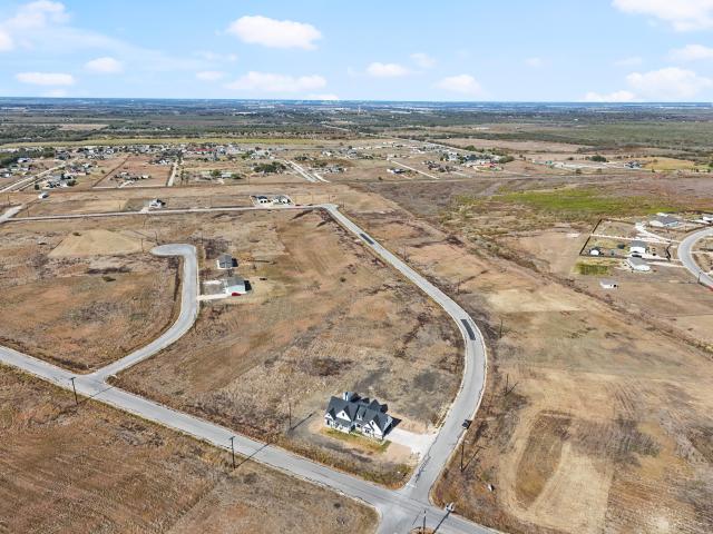 142 Desperado Loop, Del Valle, TX 78617 | MLS #2542 | Compass