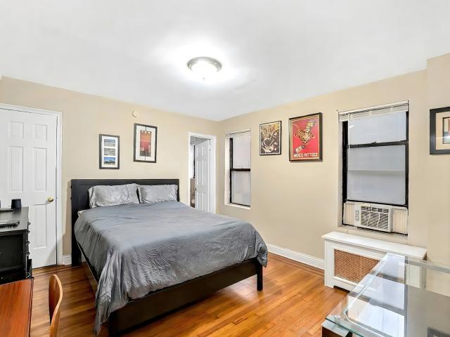 142 East 49th Street, New York, NY