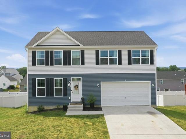 142 Einstein Way, Martinsburg, WV 25404