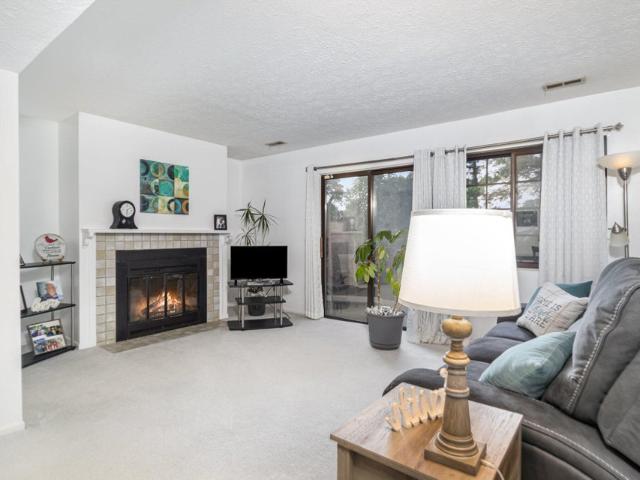142 Elmsmead Court
