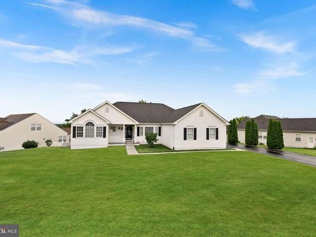 142 Fortress Dr, Winchester, VA 22603