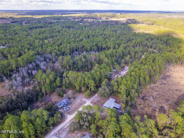 142 Ferncreek Dr, Georgetown, FL 32139 | MLS #2124