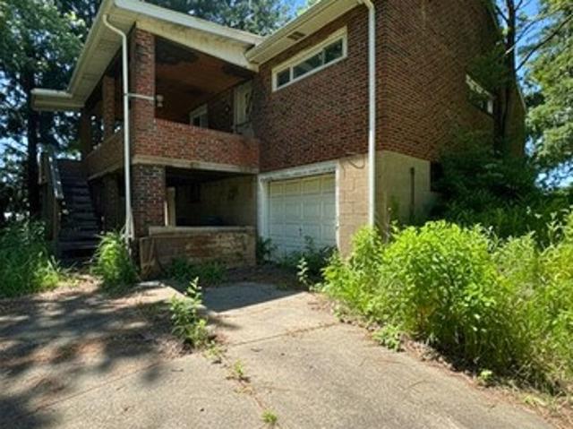142 Franklin Ave