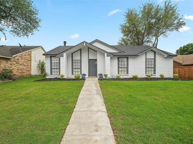 142 Kingsbridge Dr, Garland, TX 75040