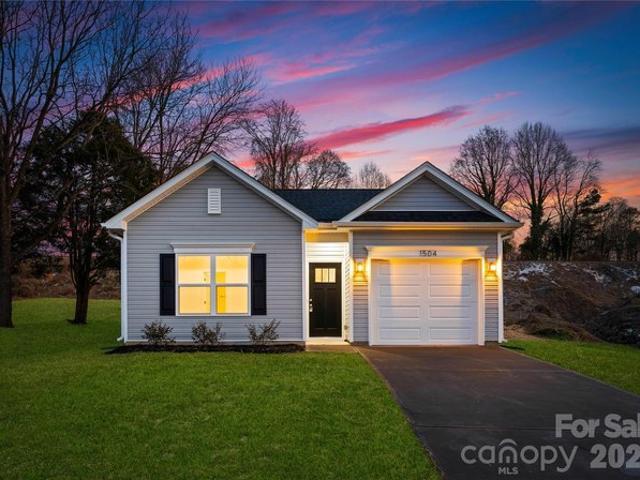142 Hansard Dr, Charlotte, NC 28214