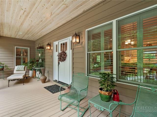 142 Highland Cove