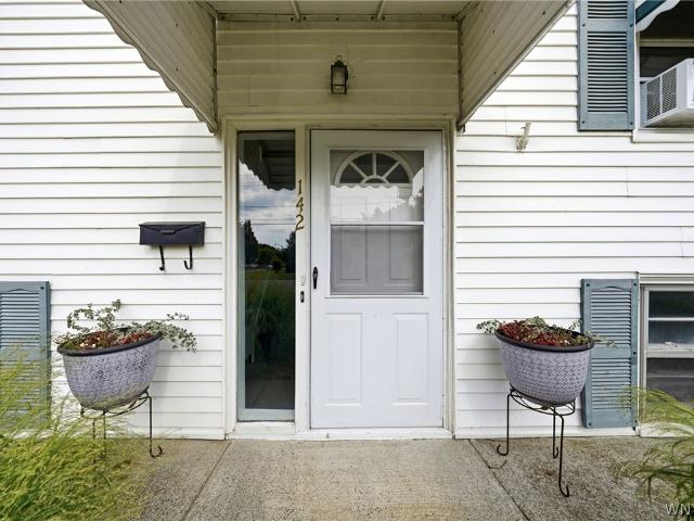 142 Onondaga Avenue