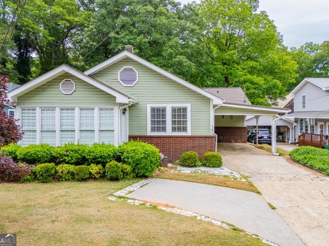142 Oak Avenue