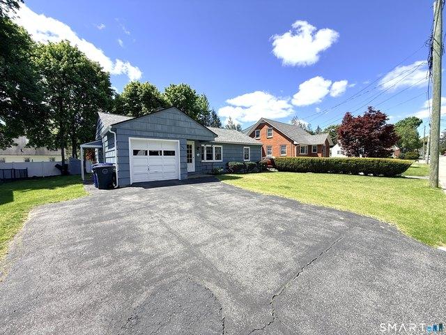 142 Lois St, Torrington, CT 06790