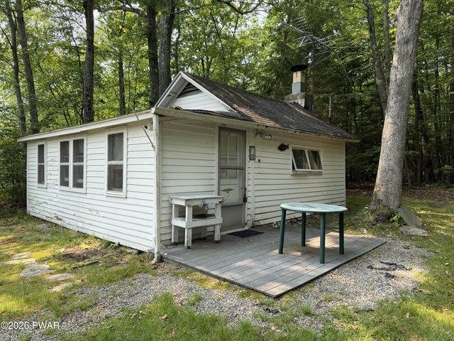 142 Lake Minisink Rd W, Dingmans Ferry, PA 18328
