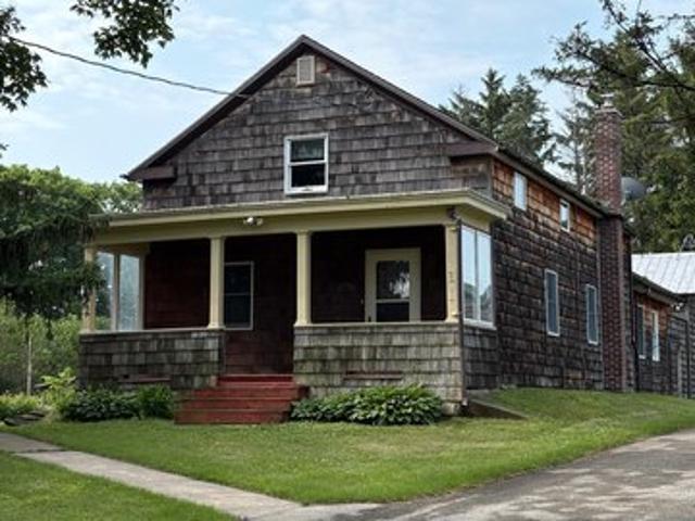 142 McEwan Rd, Canajoharie, NY 13317