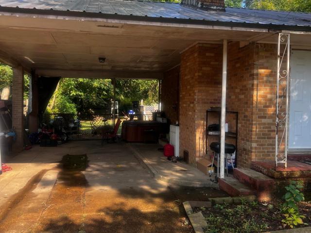 142 N College Street