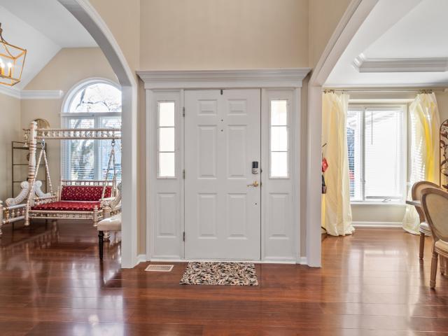 142 N Dixon Drive