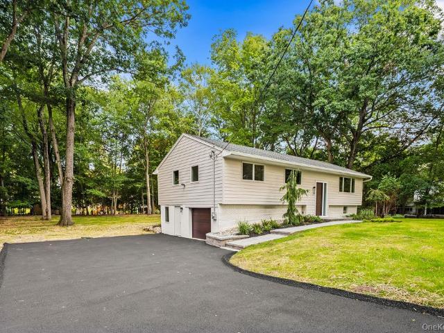 142 N Little Tor Road