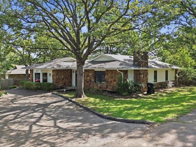 142 N Salt Creek Dr, Mannford, OK 74044
