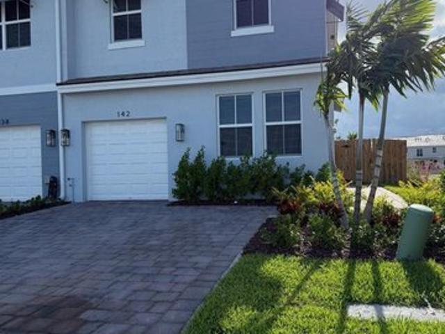 142 NE 14th Ter, Homestead, FL 33033