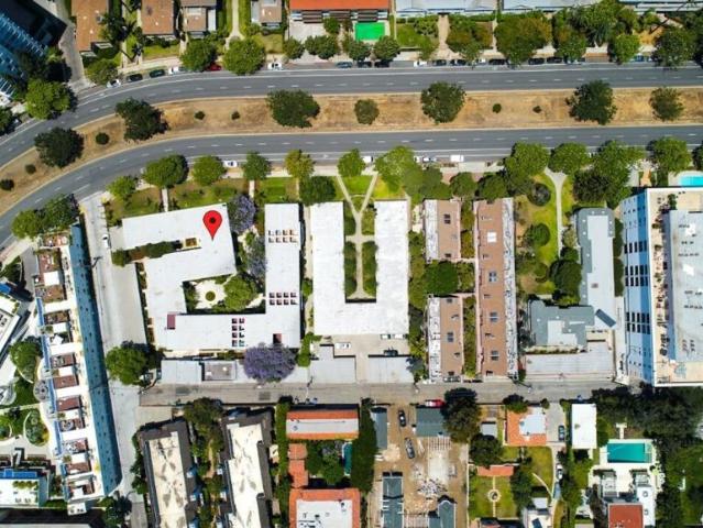 142 San Vicente Boulevard B