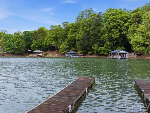 142 Seekirk Drive