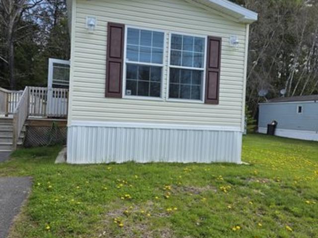 142 Sparrow Dr, Augusta, ME 04330