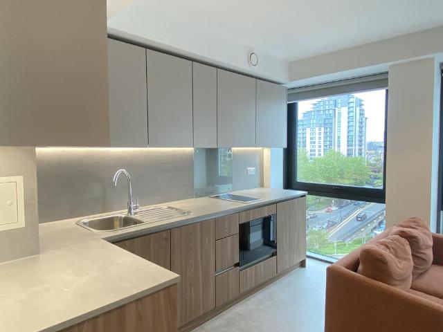 142, Paradise View, 28, Paradise. Studio to rent £1,000 pcm £231 pw