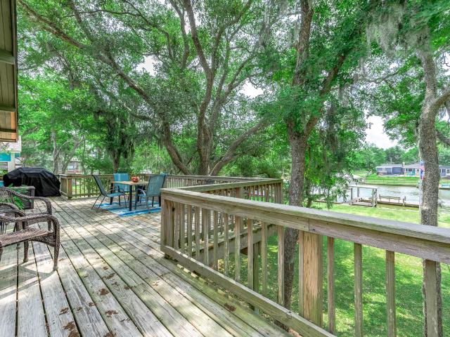 142 Private Road 652