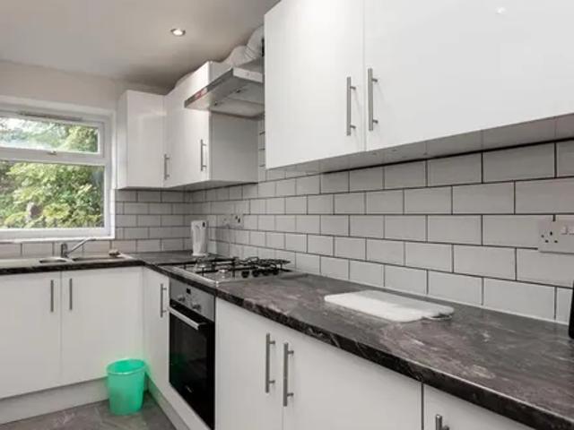 142 Raddlebarn Road, Stirchley, B29 6HQ, United Kingdom | 6 bed house for rent #139476209 | Rentberry