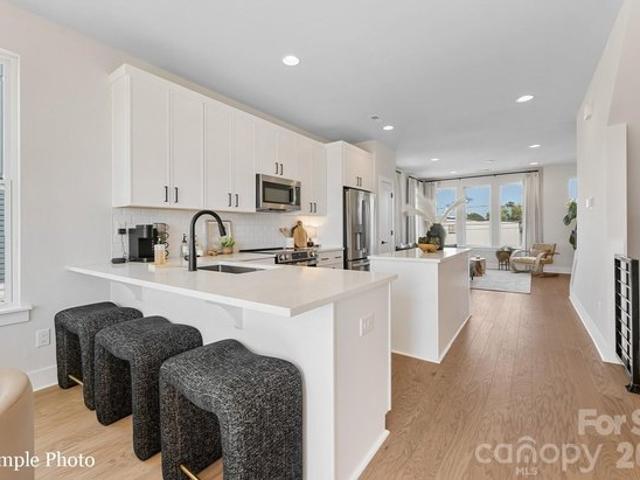 142 Red Azalea Ln Unit 25, Charlotte, NC 28217