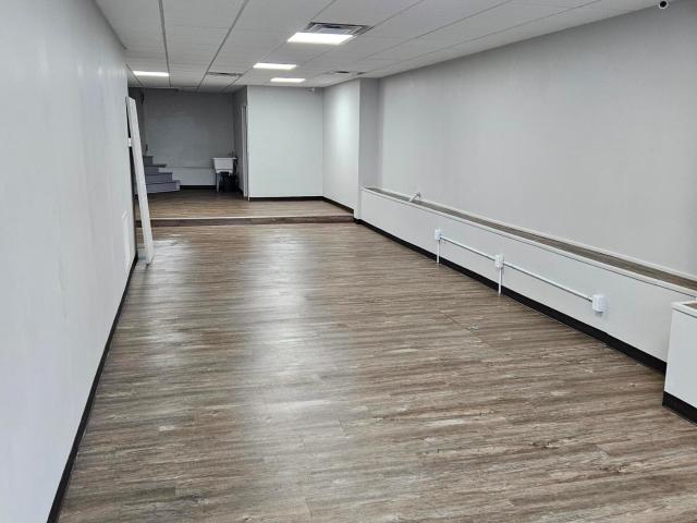 142 W FRONT Street