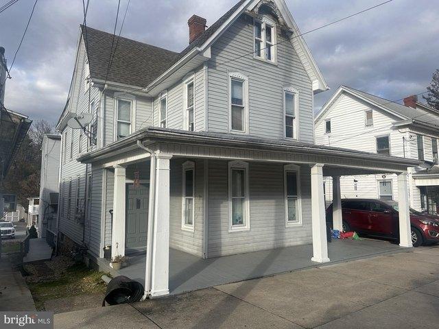 142 W Main St, Windsor, PA 17366