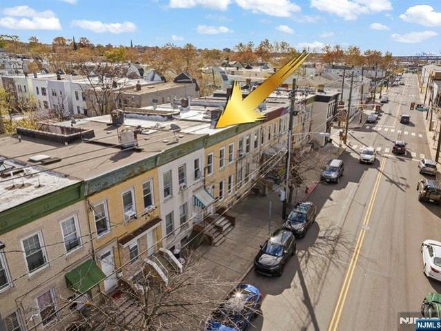142 W Side Ave, Jersey City, NJ 07305