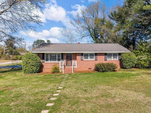142 Woodhaven Dr, Spartanburg, SC 29307