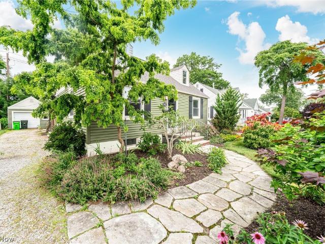 142 Woodstock Drive