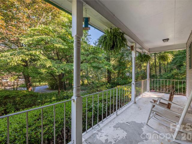 142 Whisperwood Drive # 19