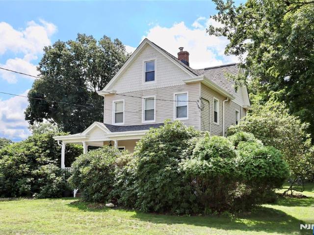 142 Wyckoff Avenue