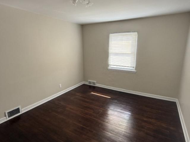142 Tuxedo Pkwy # 1
