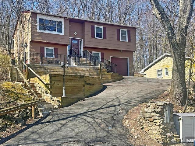 142 Valley View Drive