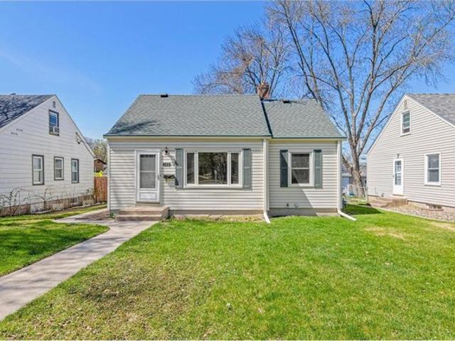 142 Van Buren Ave S, Hopkins, MN 55343