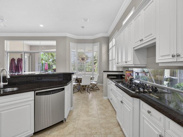 142 Viera Dr, Palm Beach Gardens, FL 33418 | MLS #B26009